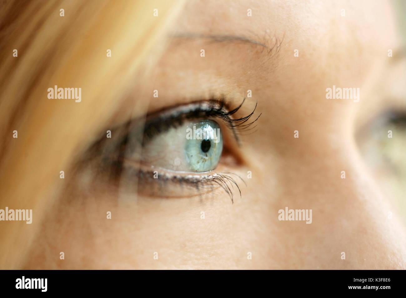 Only eye hi-res stock photography and images - Alamy