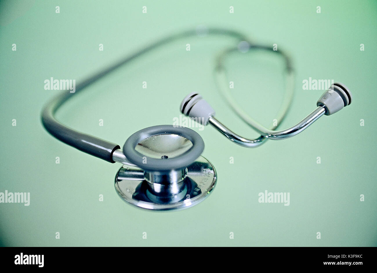 Auscultation listening stethoscope hi-res stock photography and images ...