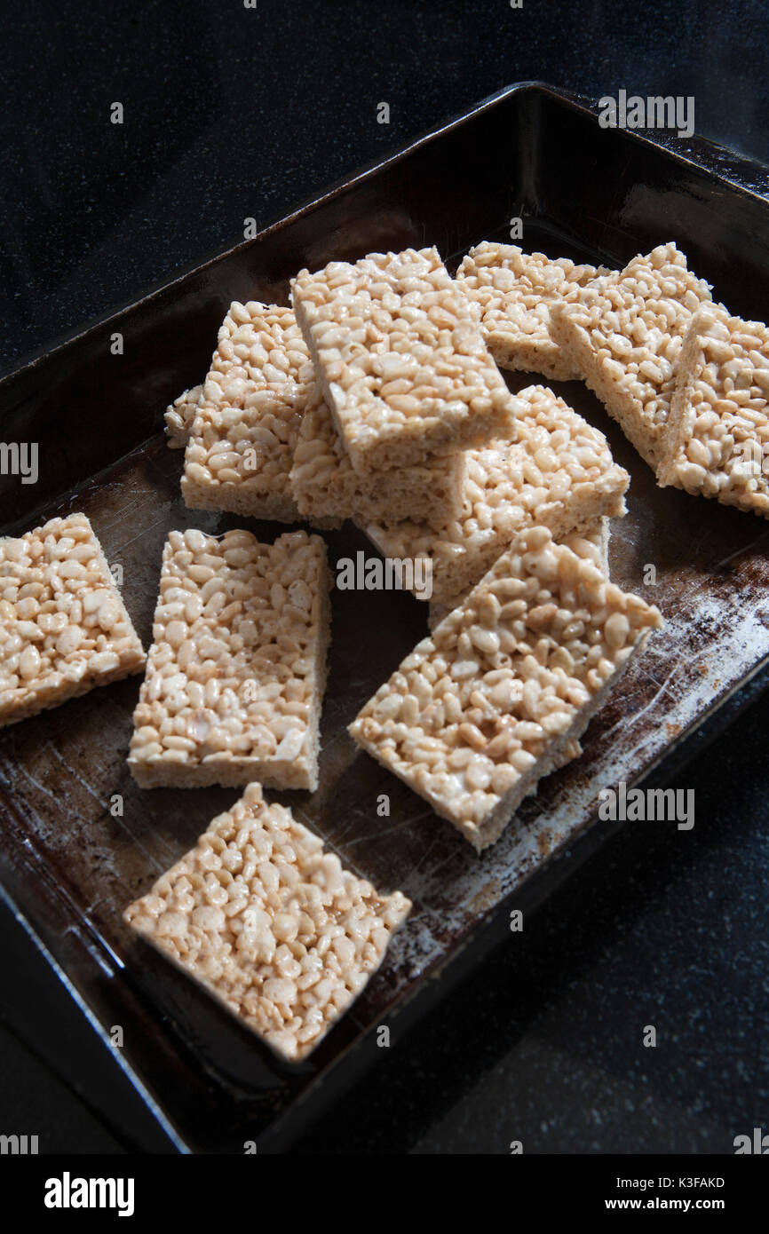 Rice krispies treats hi-res stock photography and images - Alamy