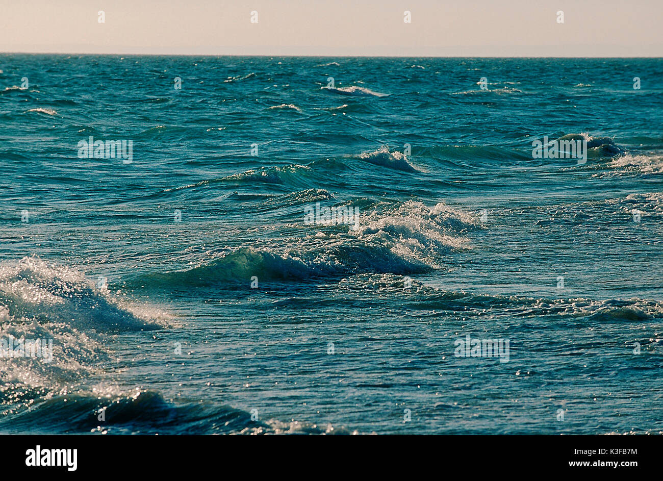 Ocean wave dynamics hi-res stock photography and images - Alamy