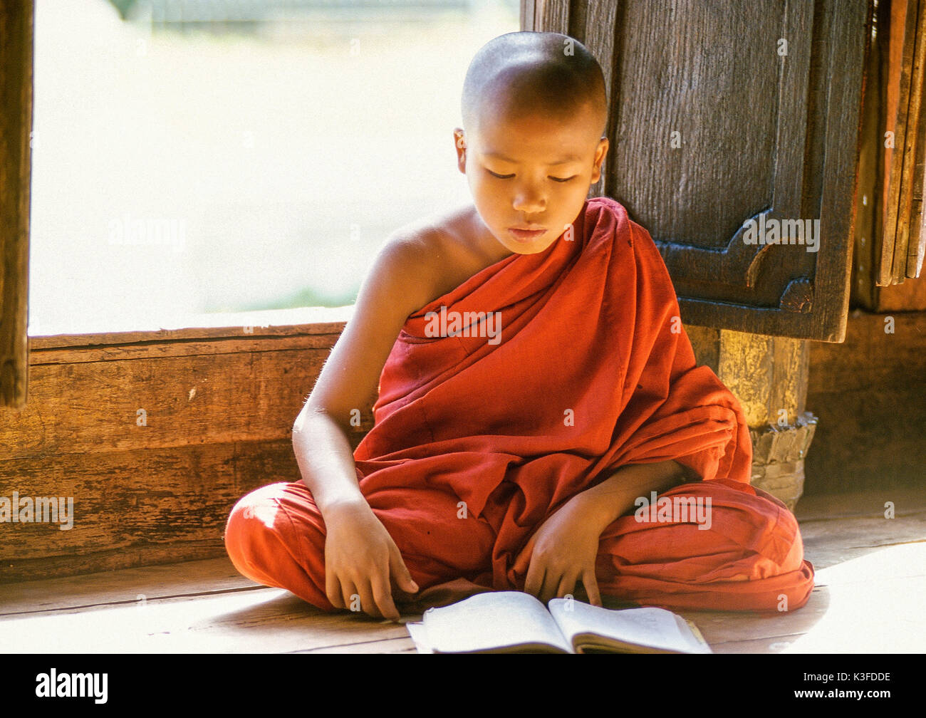 Young Buddhist monk in Burma Stock Photo - Alamy