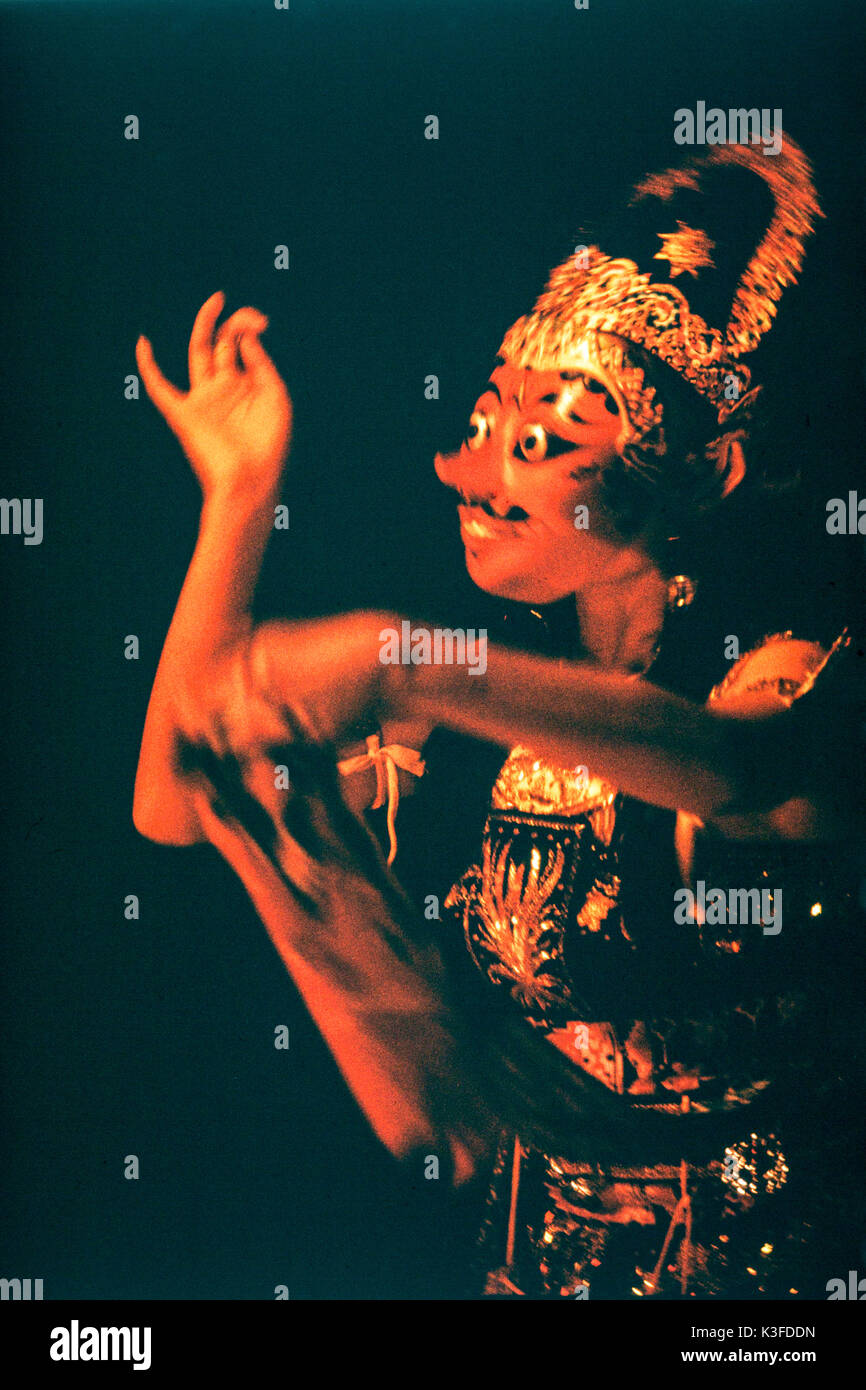 Java dancer hi-res stock photography and images - Alamy