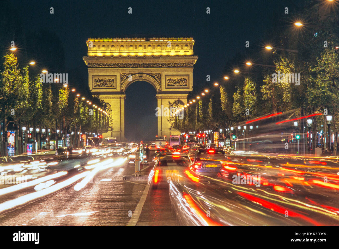 Paris streets night hi-res stock photography and images - Alamy