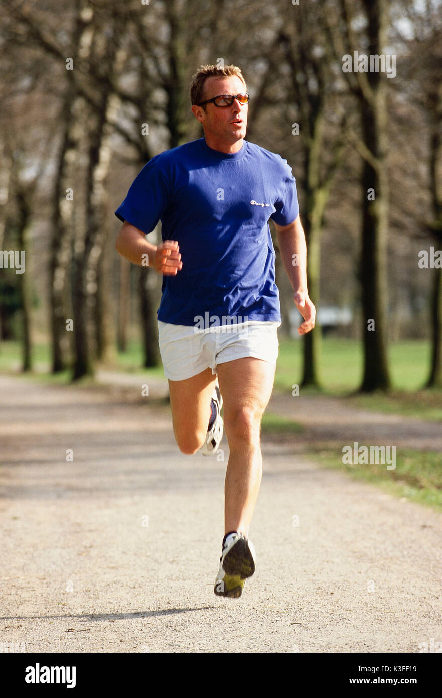 40 man jogging hi-res stock photography and images - Alamy