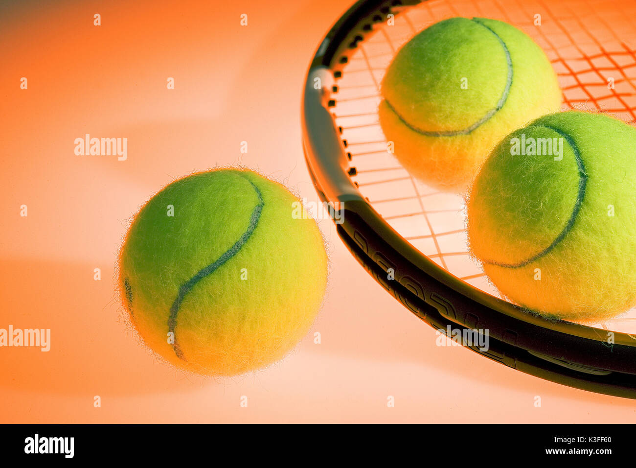 Racquets for tennis hi-res stock photography and images - Alamy