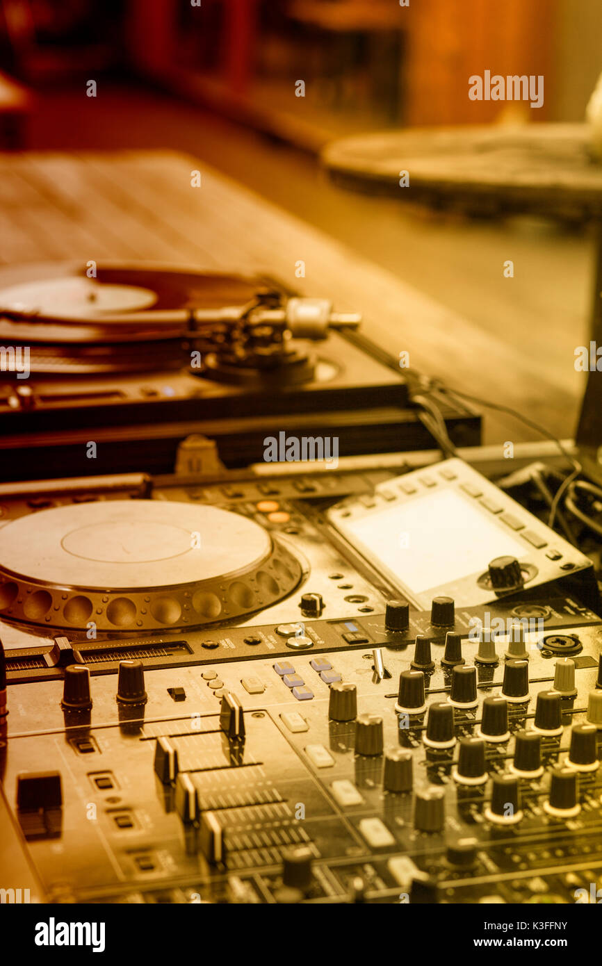 Professional mixer hi-res stock photography and images - Alamy