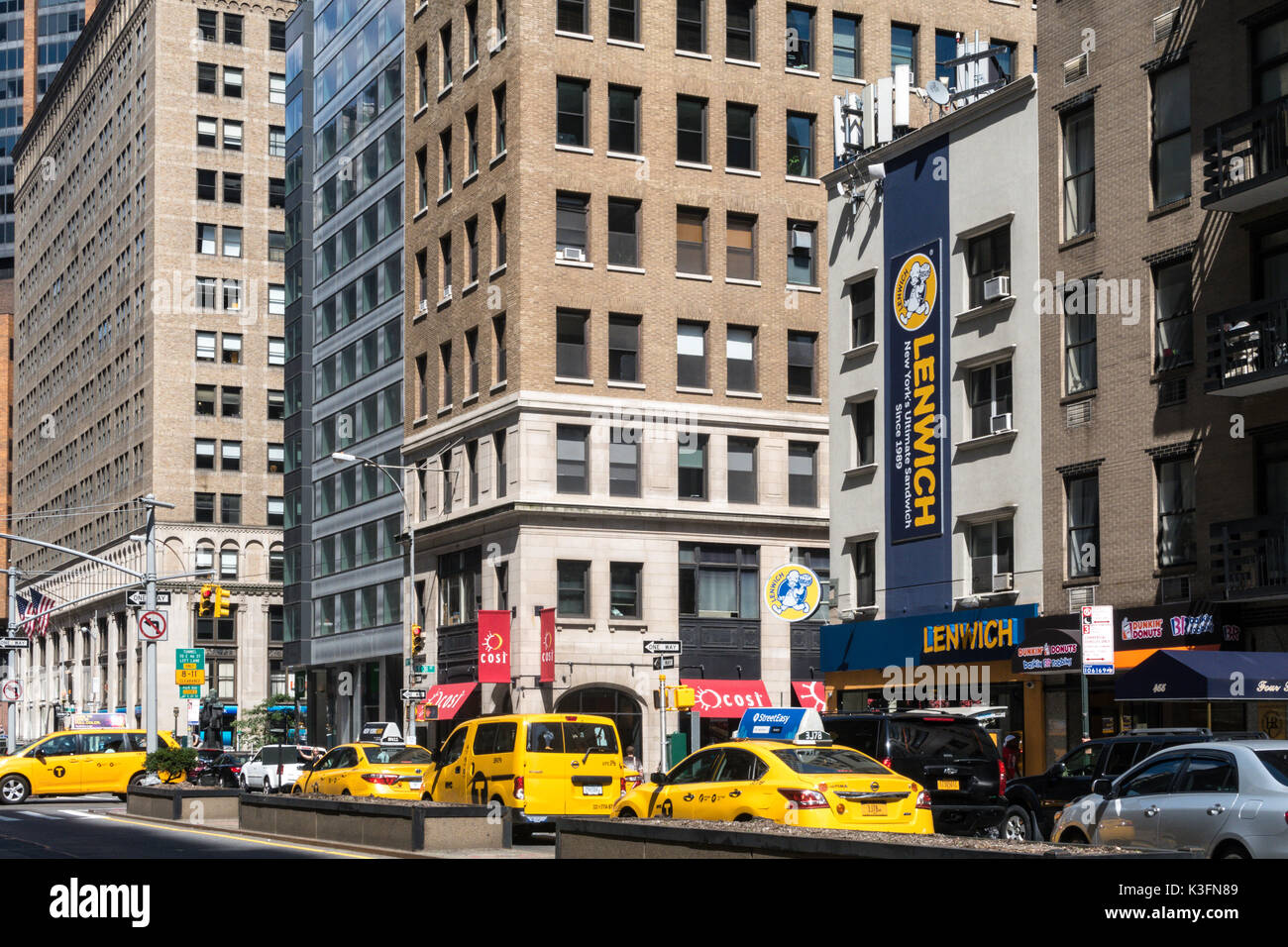 South american street scene hi-res stock photography and images - Alamy