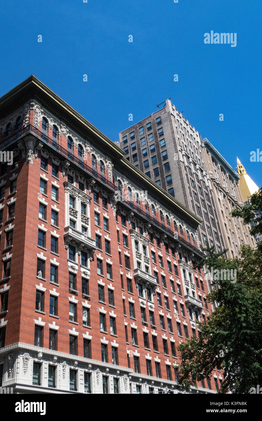 Madison park avenue hi-res stock photography and images - Alamy
