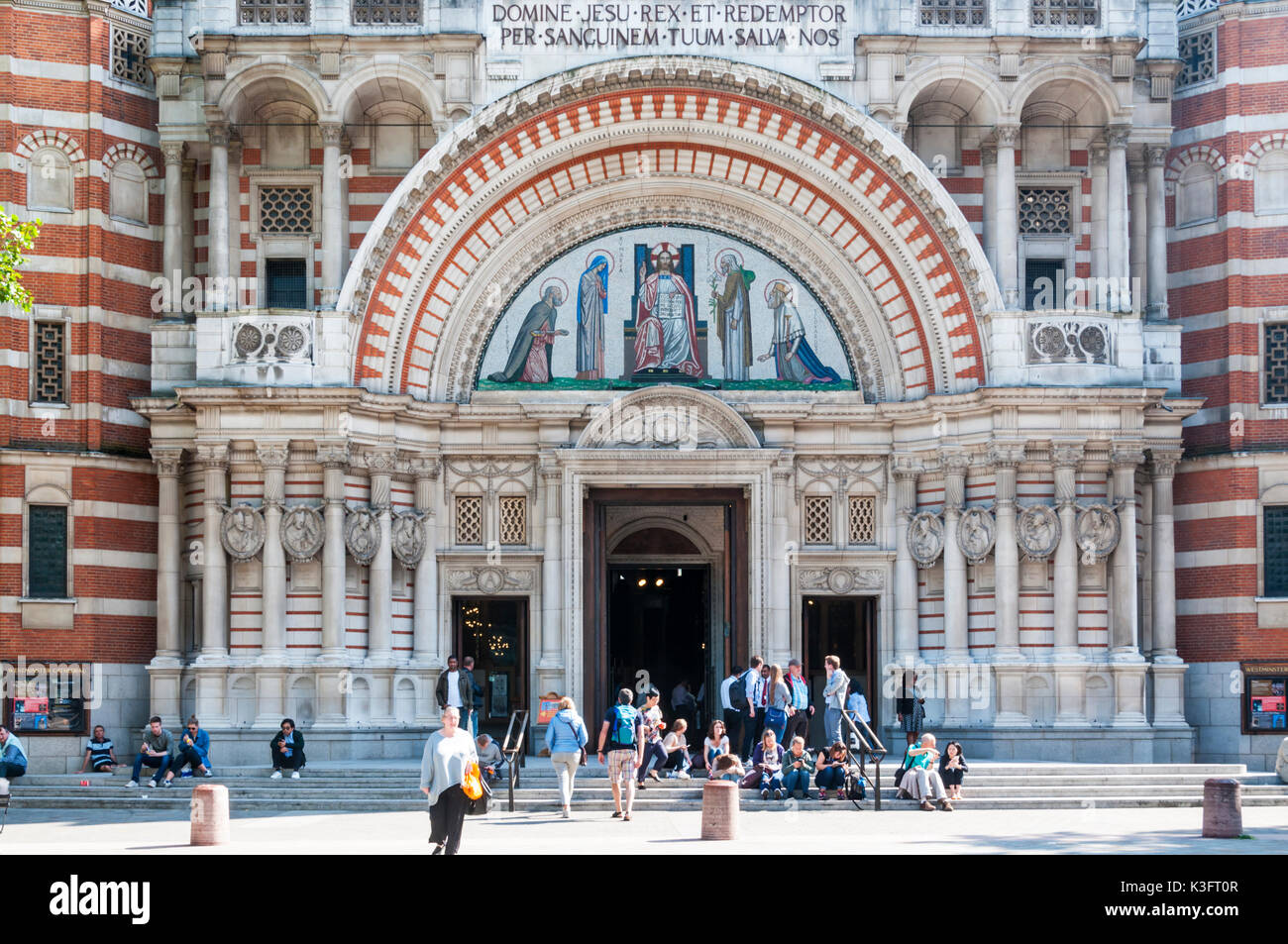 Tourists at the entrance to Westminster Cathedral in London Stock Photo ...