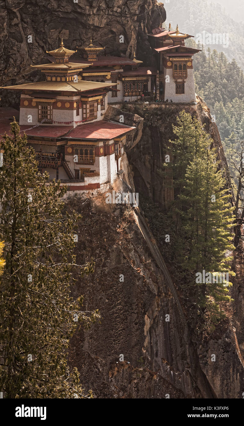 Taktsang Tiger's nest monastery Paro valley Bhutan Stock Photo - Alamy