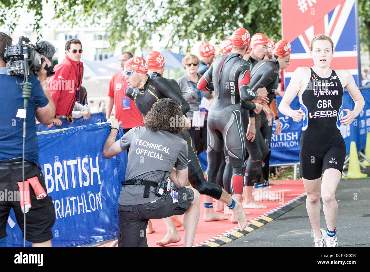 Leeds united team group hi-res stock photography and images - Alamy
