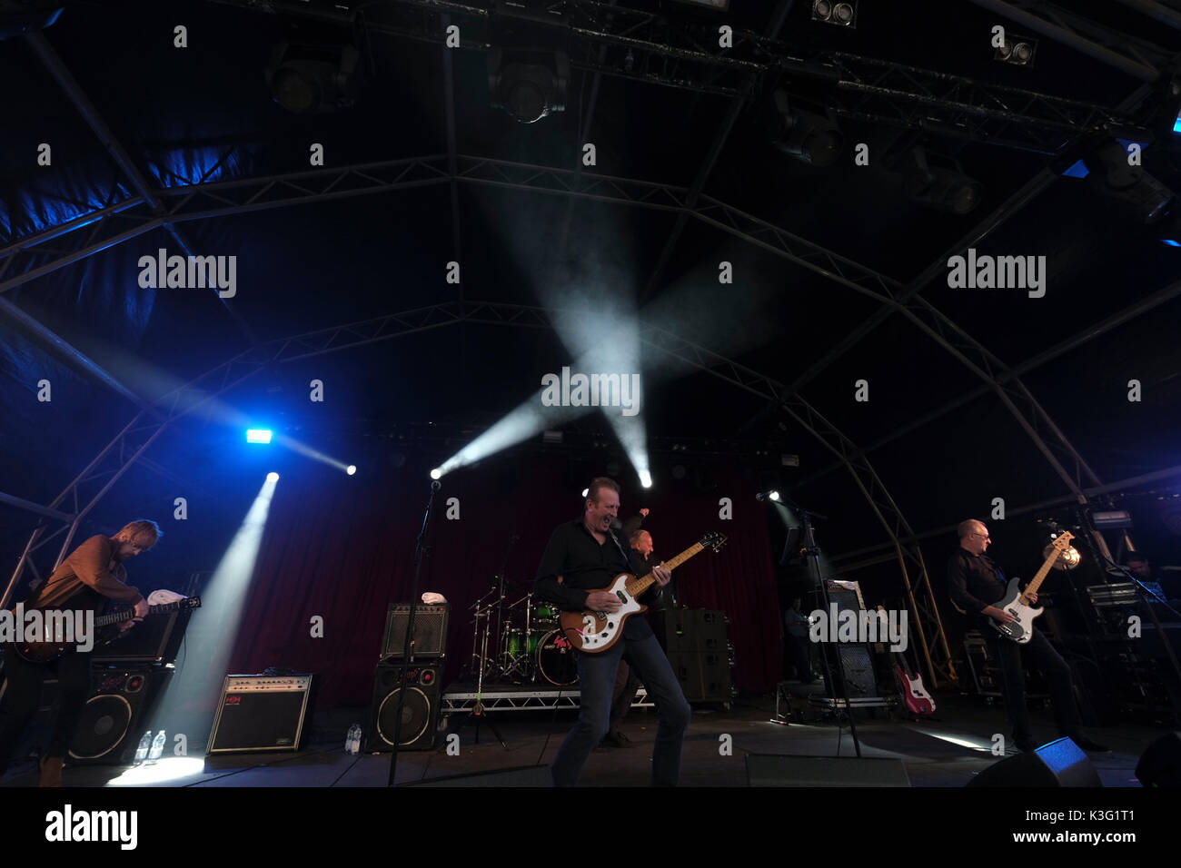 The skids band hi-res stock photography and images - Alamy