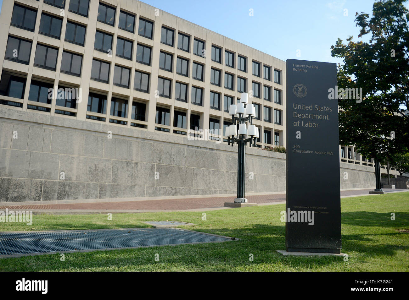 1 constitution avenue hi-res stock photography and images - Alamy