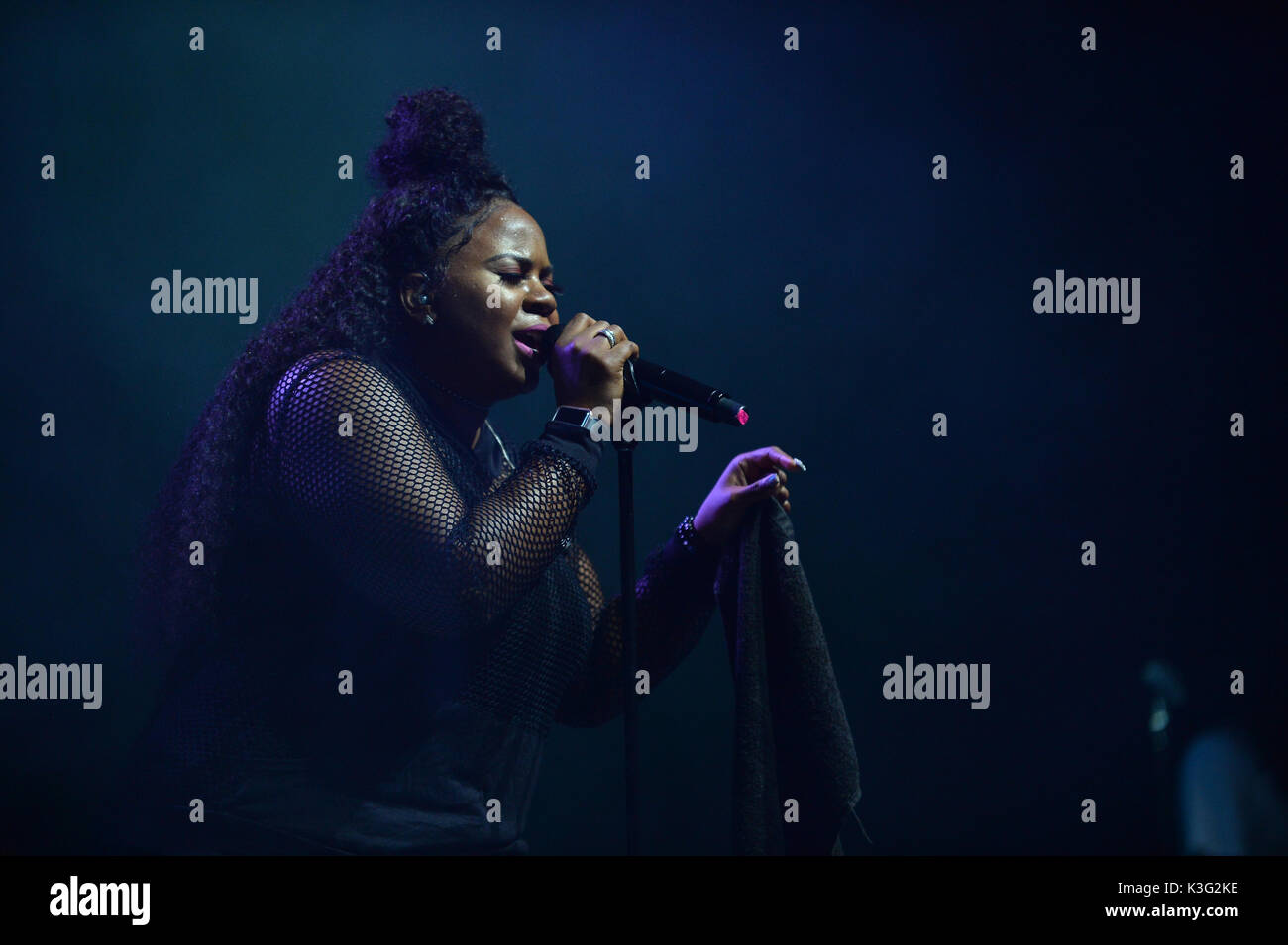 Tia mann hi-res stock photography and images - Alamy