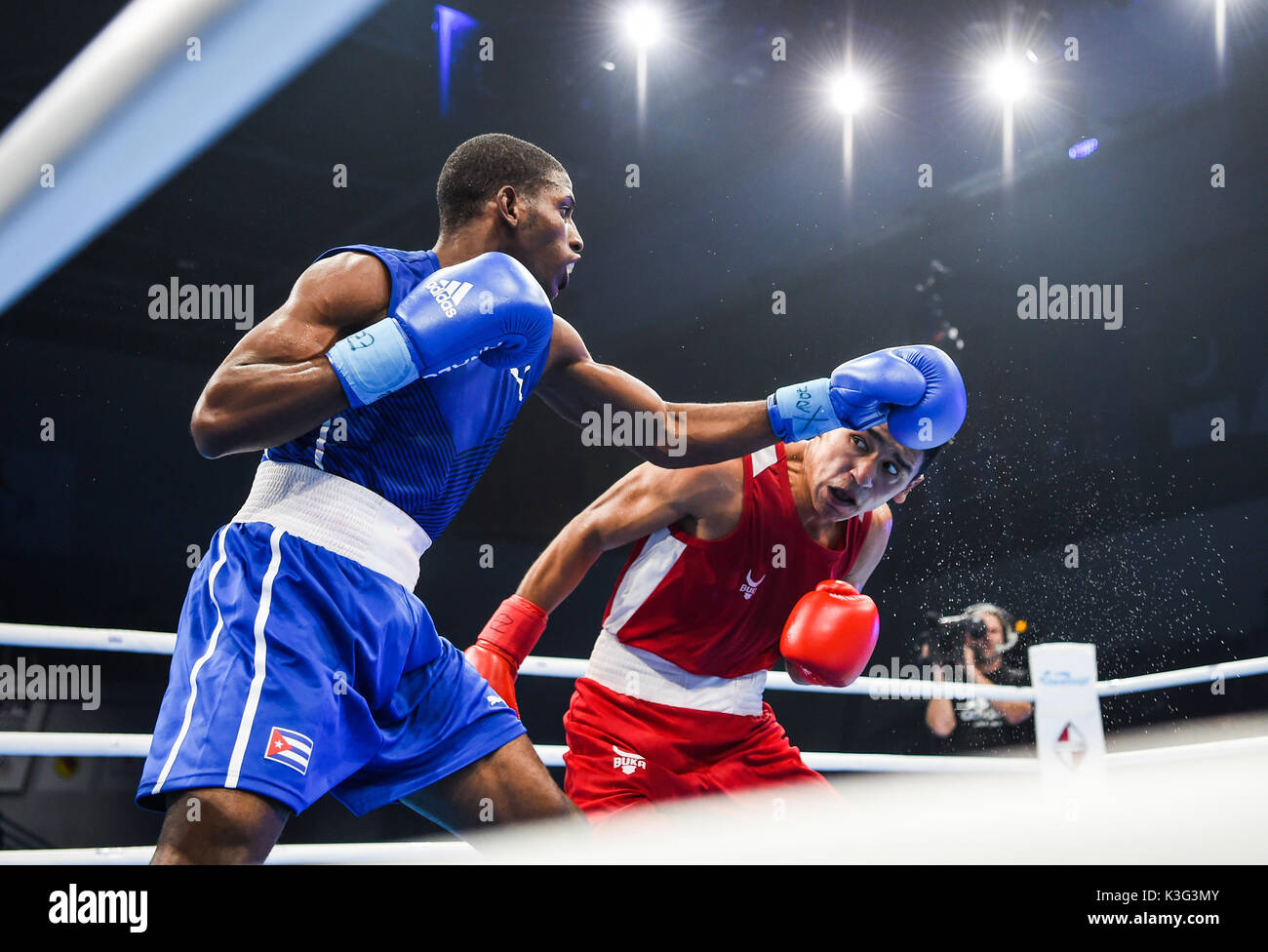 Light welterweight hi-res stock photography and images - Alamy
