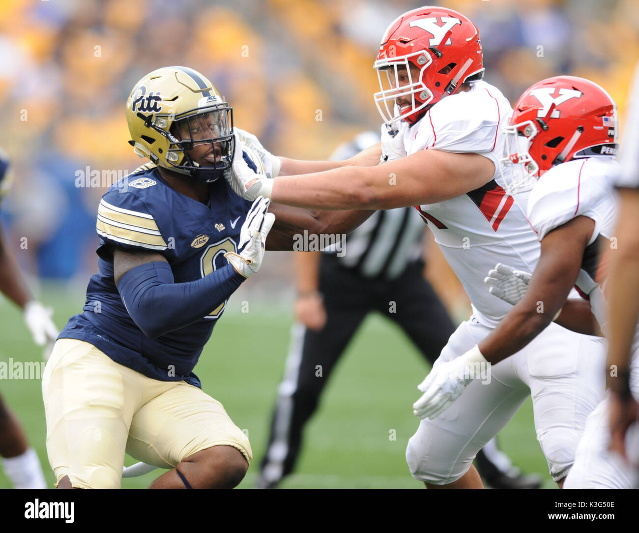 Pittsburgh, PA, USA. 2nd Sep, 2017. Dewayne Hendrix #8 during the Pitt ...