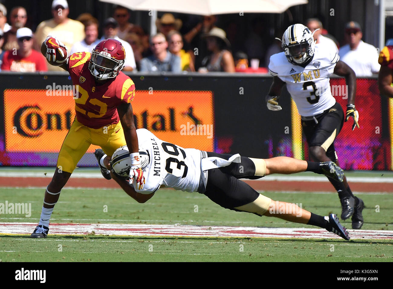 Los Angeles, CA, USA. 2nd Sep, 2017. USC Trojans wide receiver Velus ... Los Angeles, CA, USA. 2nd Sep, 2017. USC Trojans wide receiver Velus ...