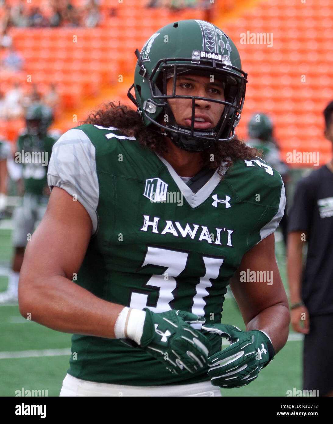 September 2, 2017 - Hawaii Rainbow Warriors linebacker Jahlani Tavai ...