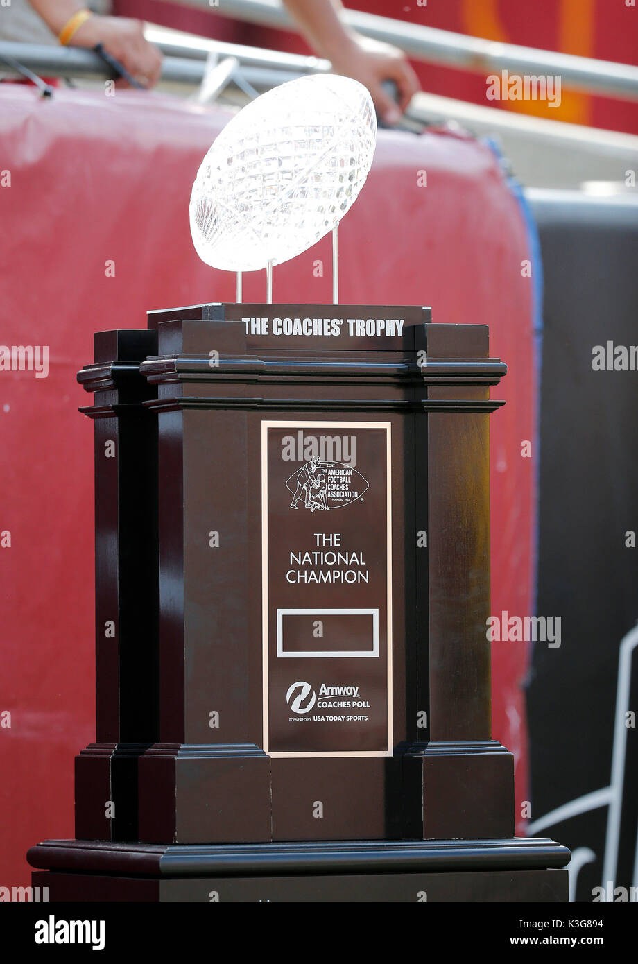 Coaches trophy hi-res stock photography and images - Alamy