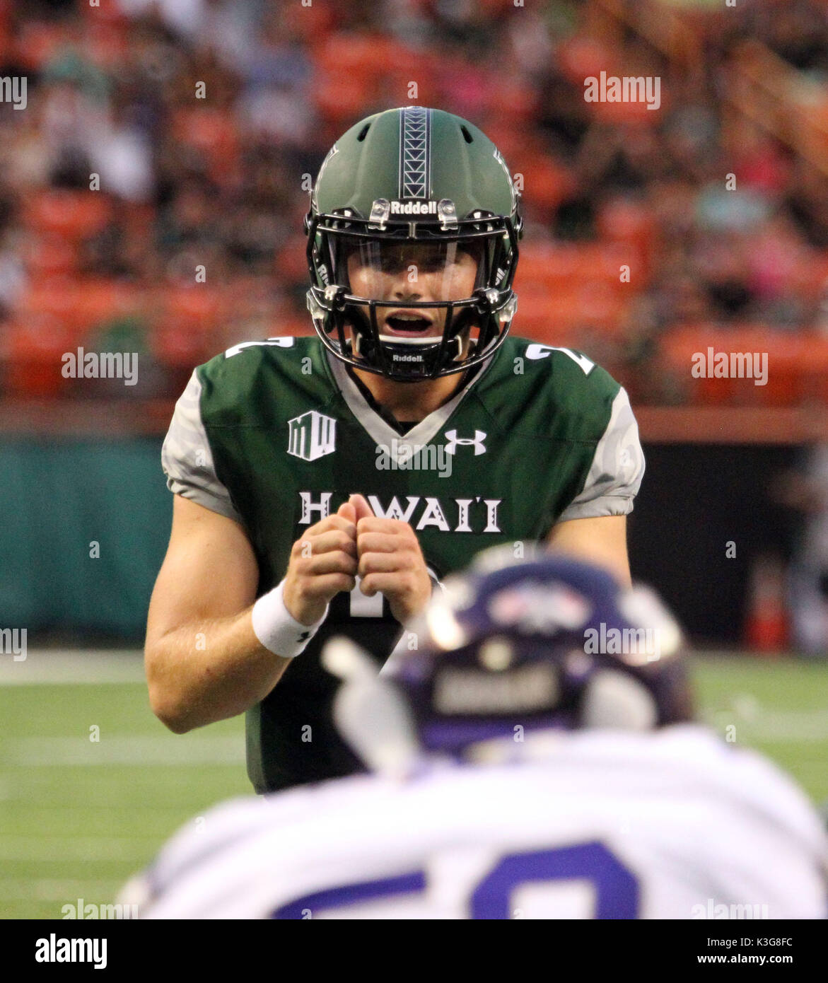 September 2, 2017 - Hawaii Rainbow Warriors quarterback Dru Brown #2 in ...
