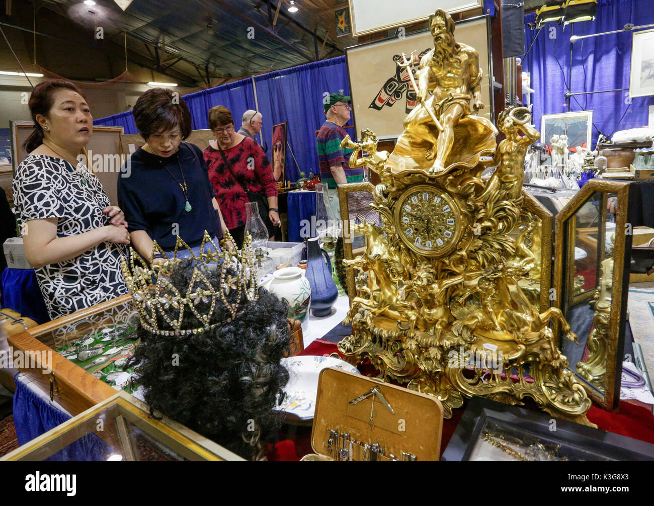 Table clock 16th hi-res stock photography and images - Alamy