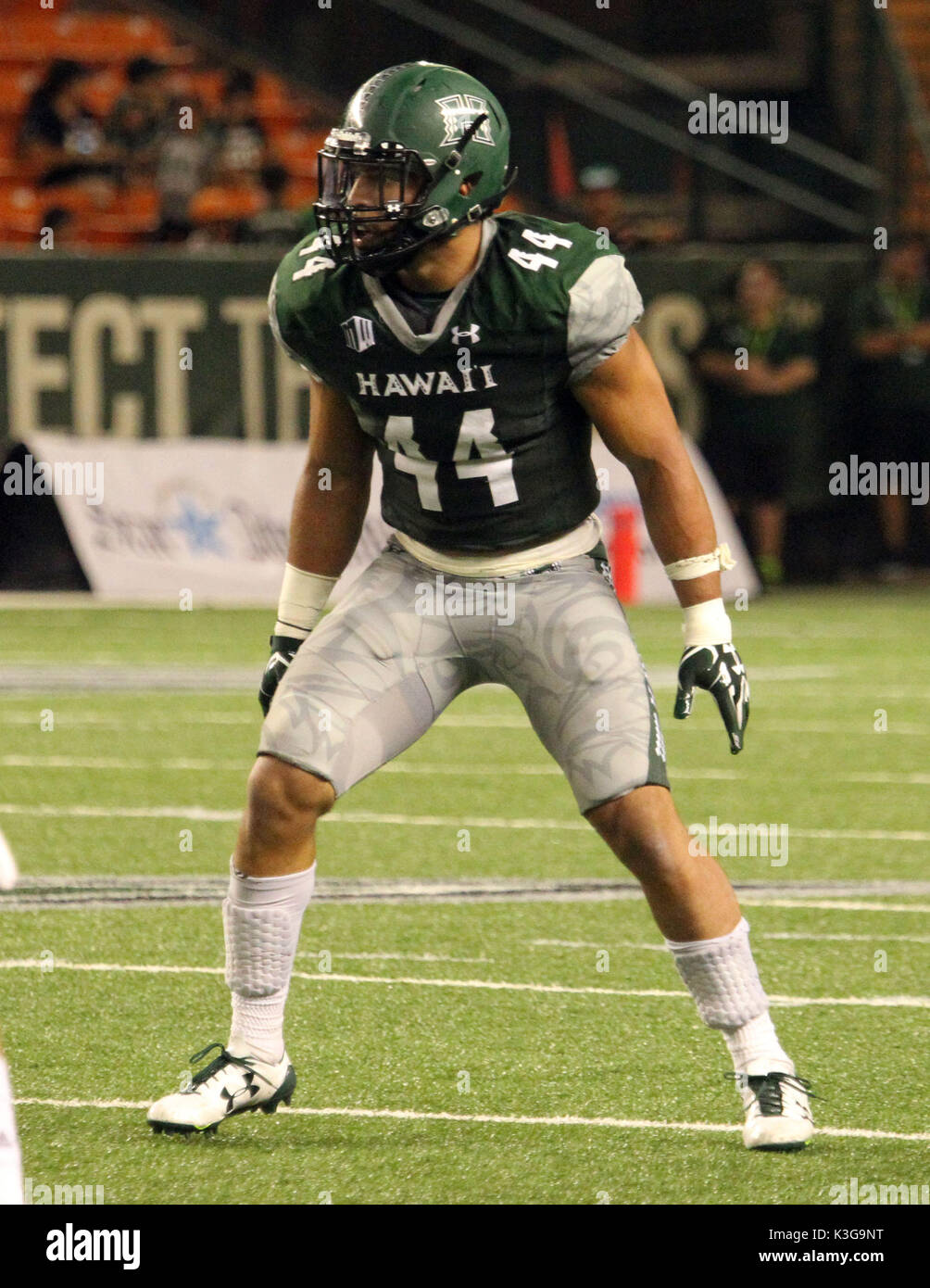 September 2, 2017 - Hawaii Rainbow Warriors linebacker Russell Williams ...
