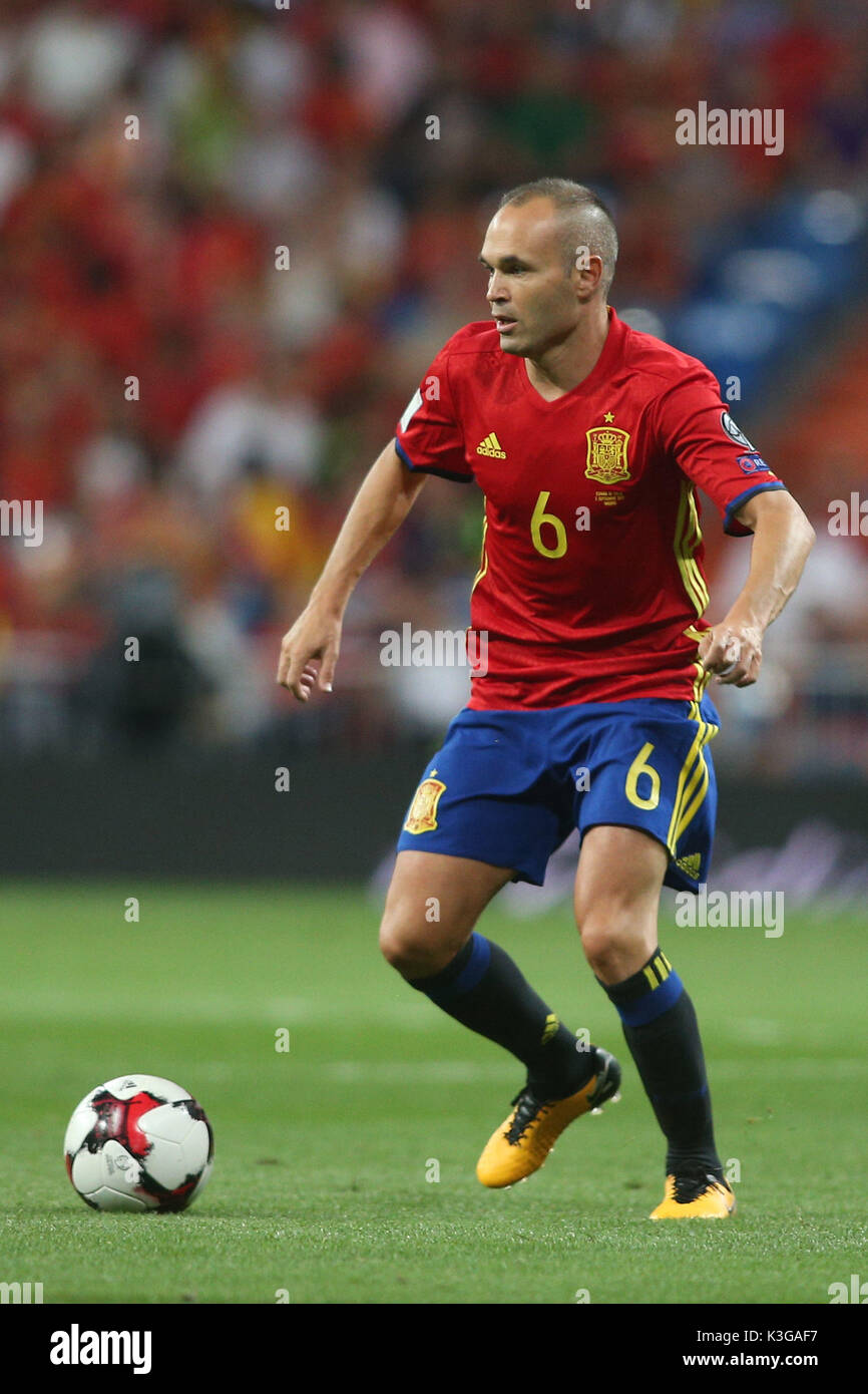 Andreas iniesta world cup hi-res stock photography and images - Alamy