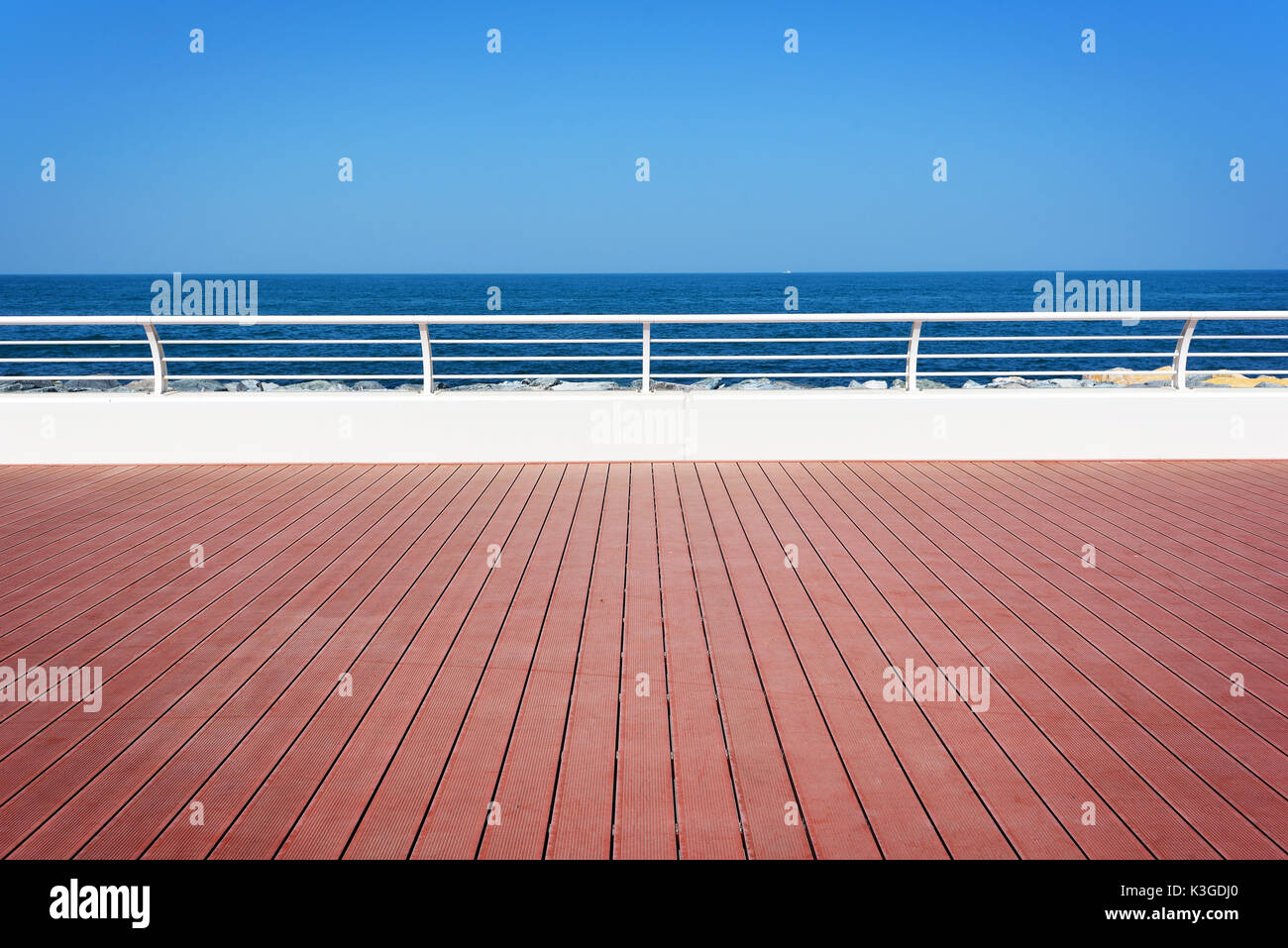 Sidewalk on beach Stock Photo - Alamy