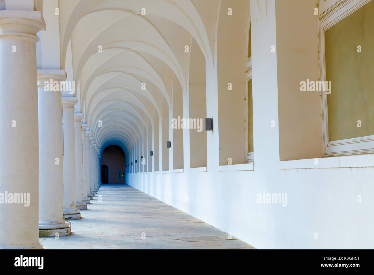 Arcade, Colonnade gallery Stock Photo - Alamy