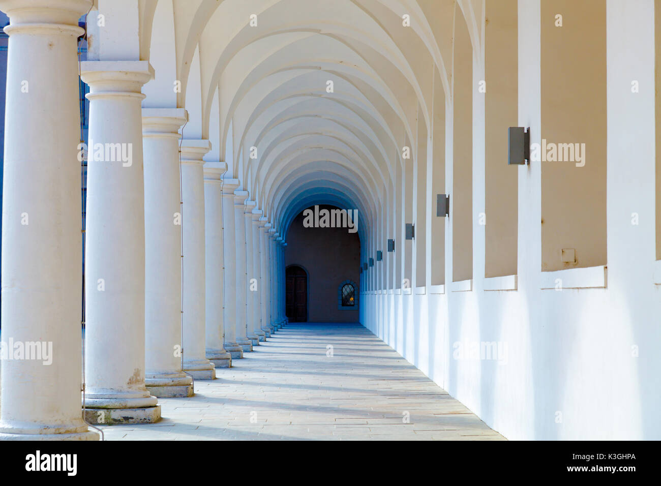Colonnade gallery hi-res stock photography and images - Alamy