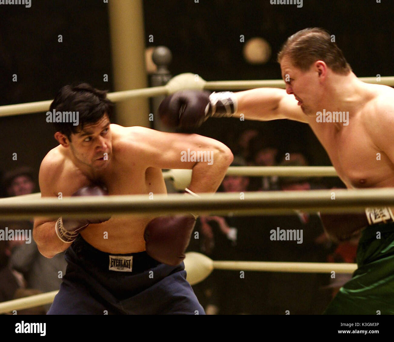 Russell crowe cinderella man hi-res stock photography and images - Alamy