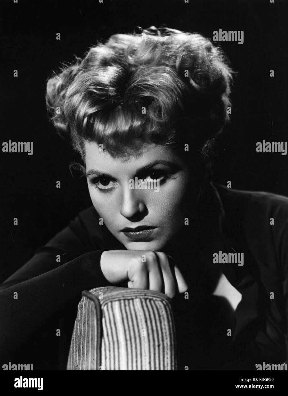 JUDY HOLLIDAY JUDY HOLLIDAY Actress Stock Photo - Alamy