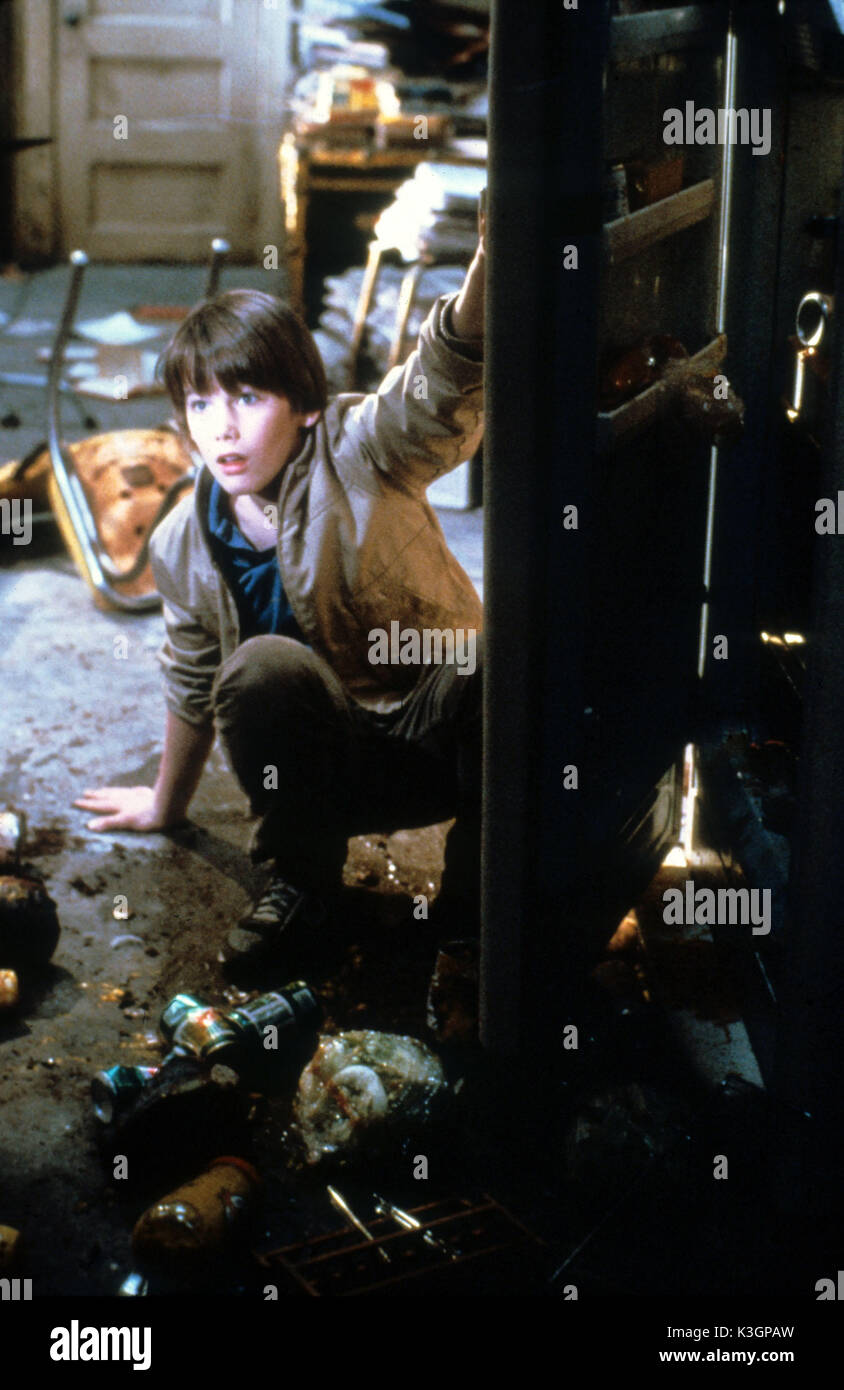 Explorers 1985 ethan hawke hi-res stock photography and images - Alamy