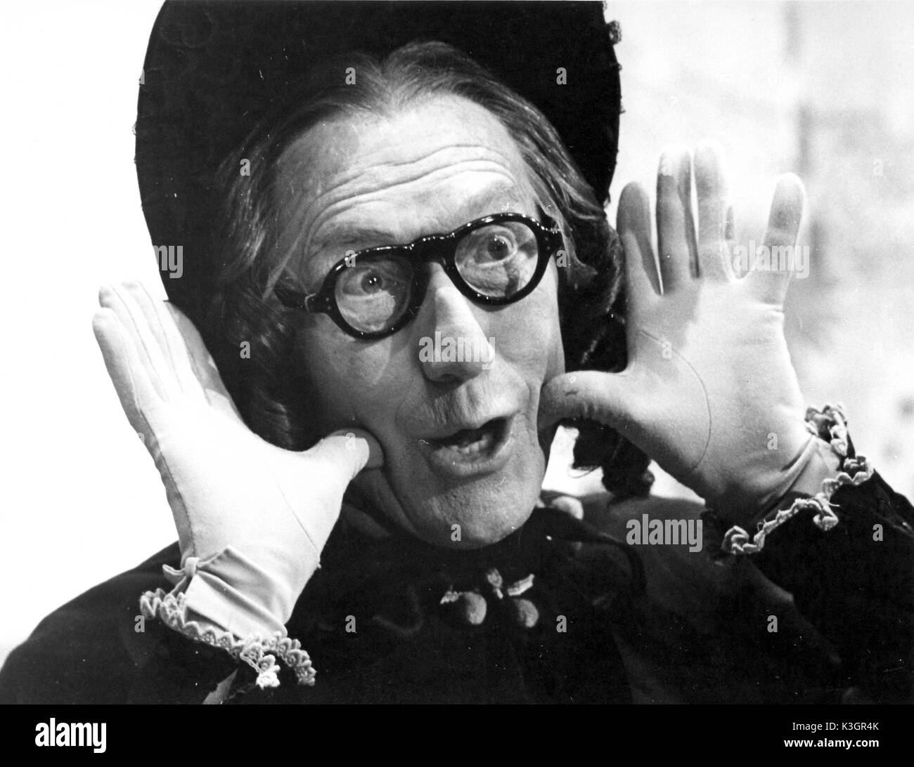 Arthur askey hi-res stock photography and images - Alamy