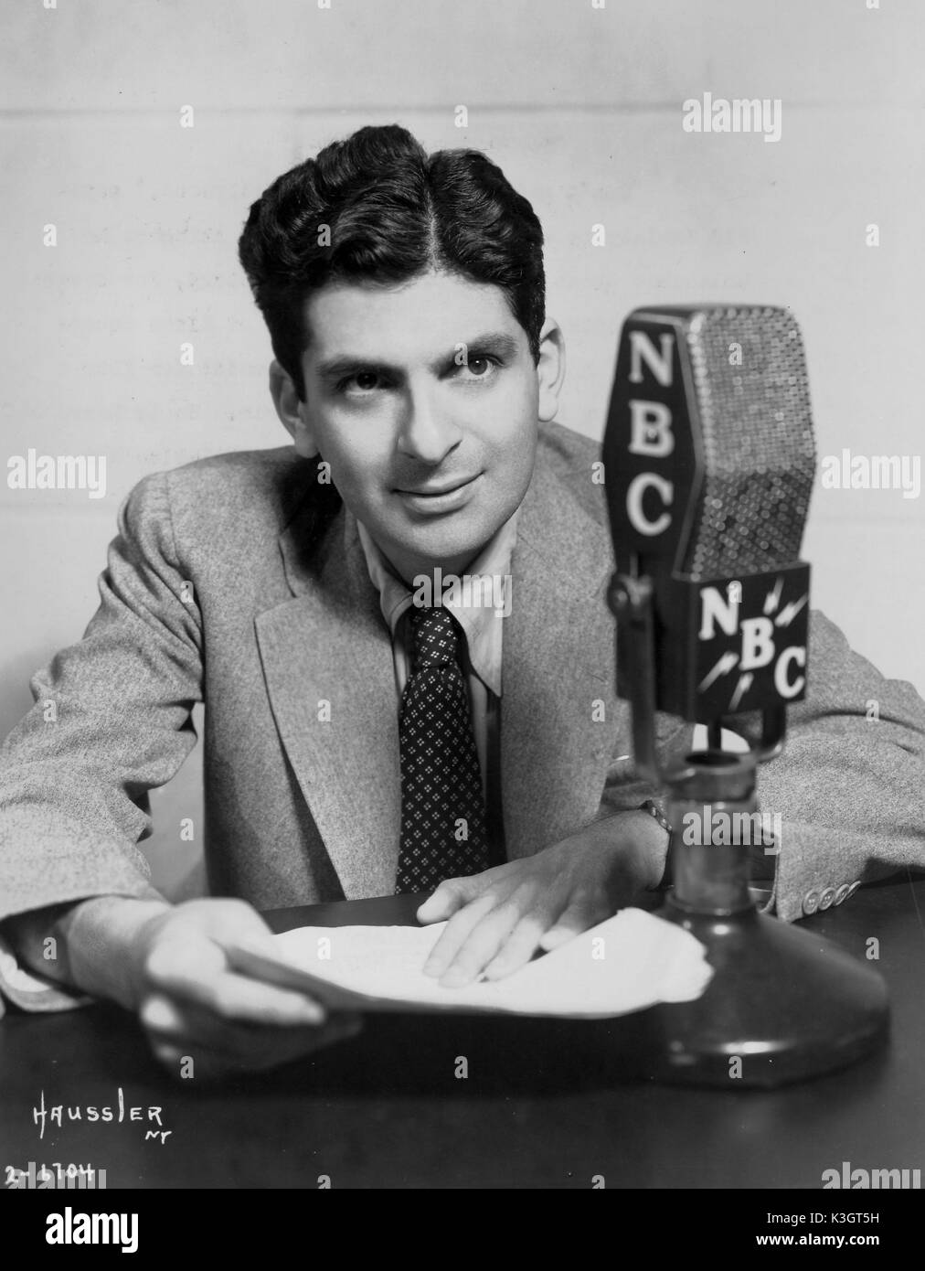 Columnist and writer hi-res stock photography and images - Alamy