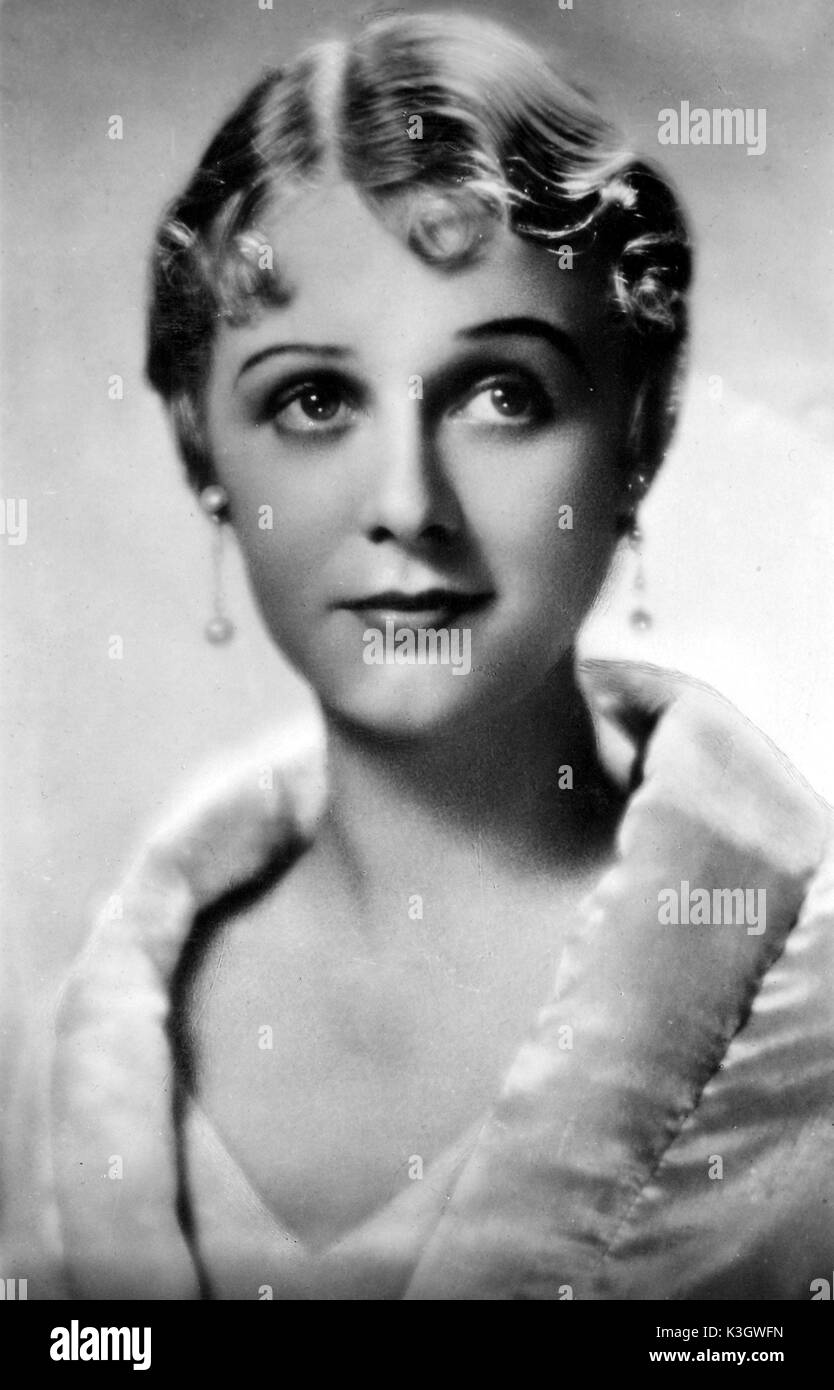 Gloria stuart hi-res stock photography and images - Alamy