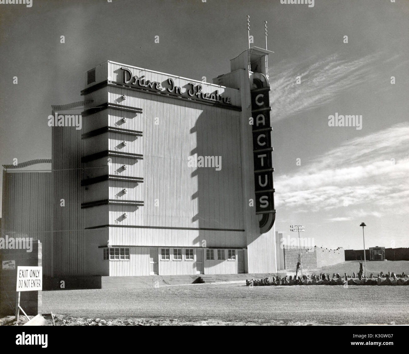 CACTUS DRIVE- IN OPEN AIR CINEMA, USA Stock Photo - Alamy