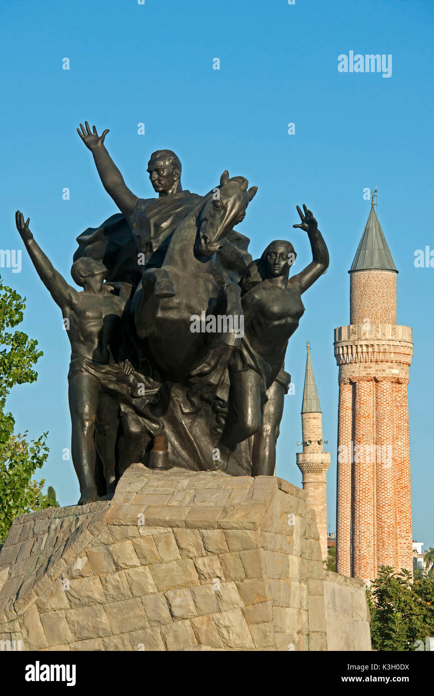 Turkey, Antalya, Atatürk monument on the Cumhuriyet-Meydany (Platz der ...