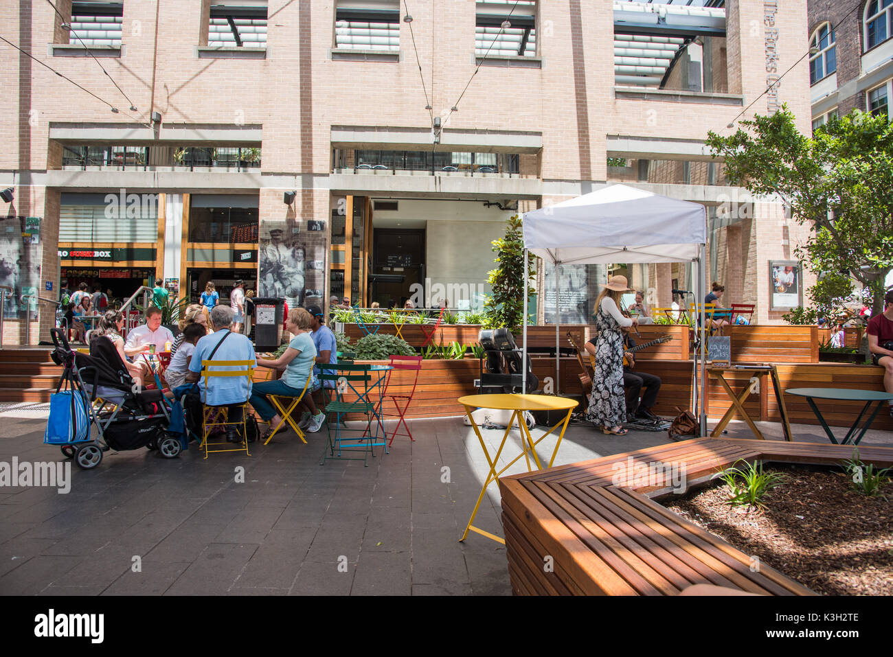 SYDNEY,NSW,AUSTRALIA-NOVEMBER 20,2016: People eating at the Rocks ...