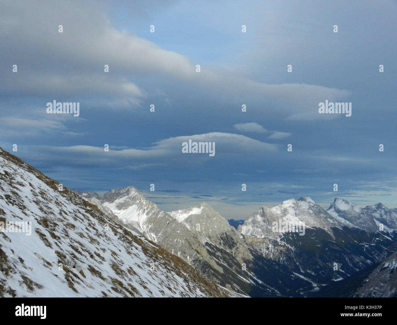 Foehn wind hi-res stock photography and images - Alamy