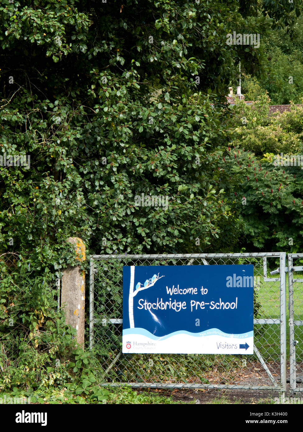 Welcome sign on fence gate hi-res stock photography and images - Alamy