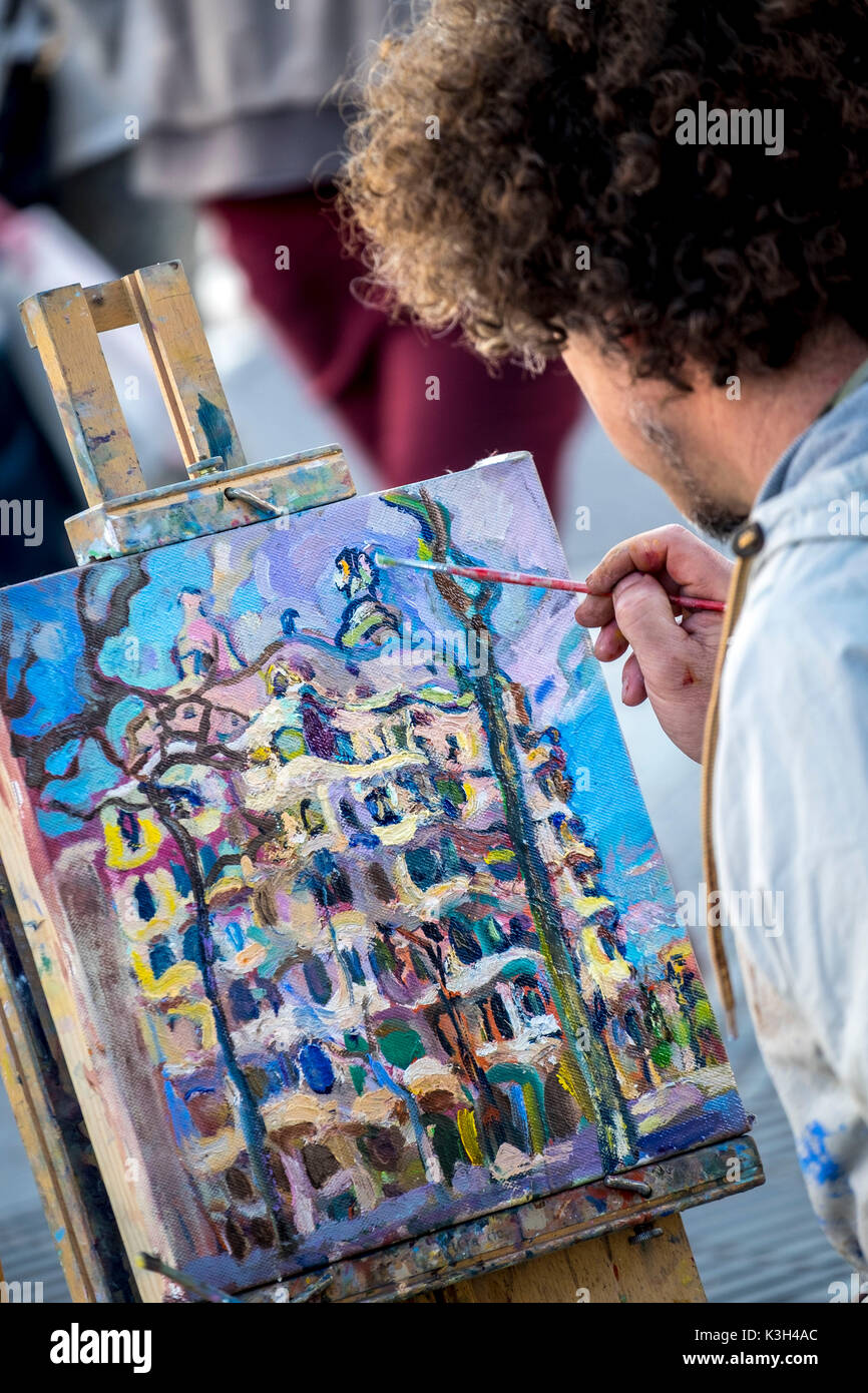 Antoni gaudí drawing hi-res stock photography and images - Alamy