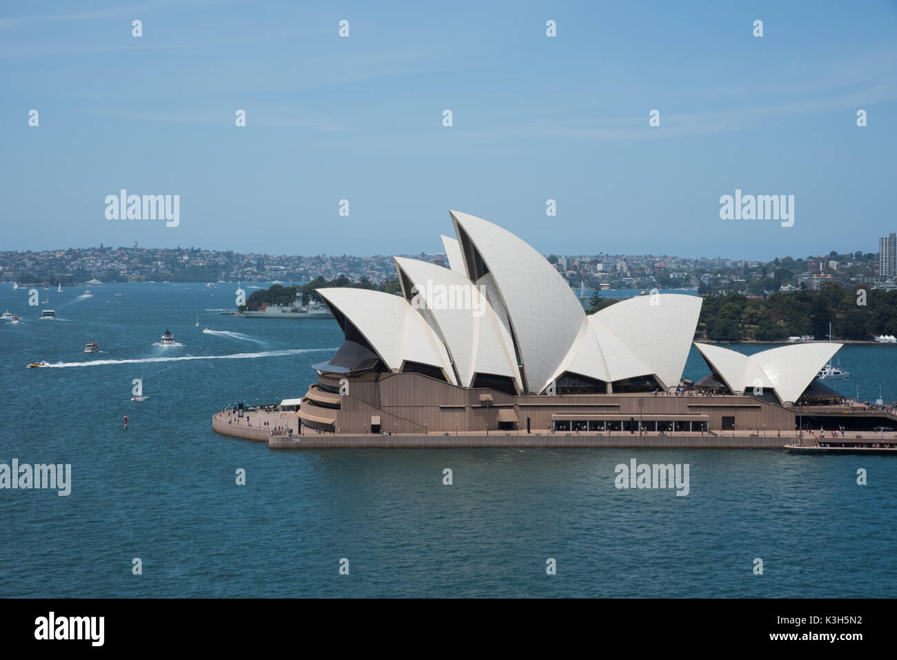 SYDNEY,NSW,AUSTRALIA-NOVEMBER 20,2016: Sydney Opera House landmark ...