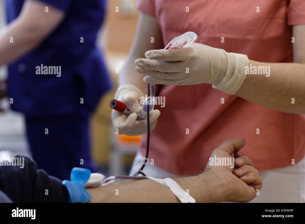 Blood test hi-res stock photography and images - Alamy
