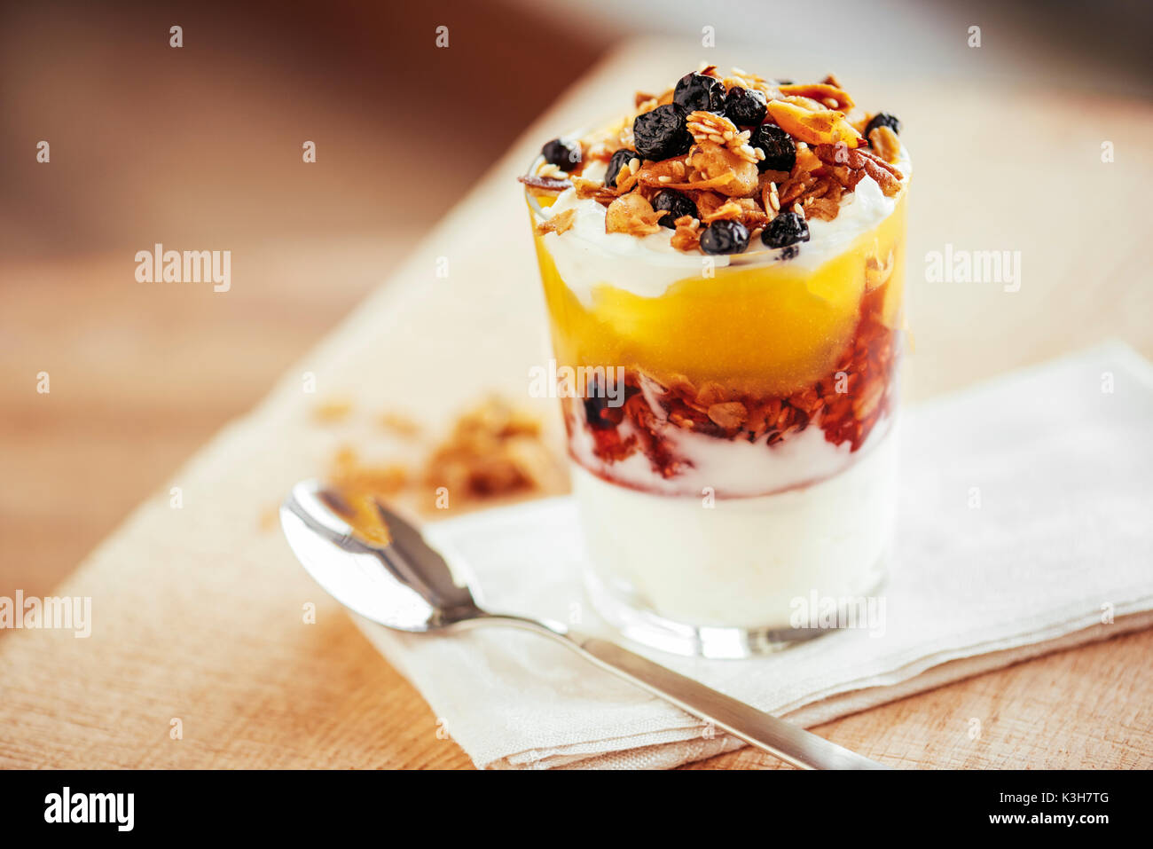 Parfait layering hi-res stock photography and images - Alamy