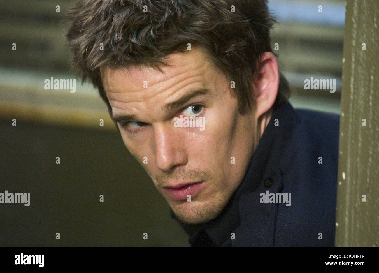 Ethan hawke assault on precinct 13 hi-res stock photography and images ...