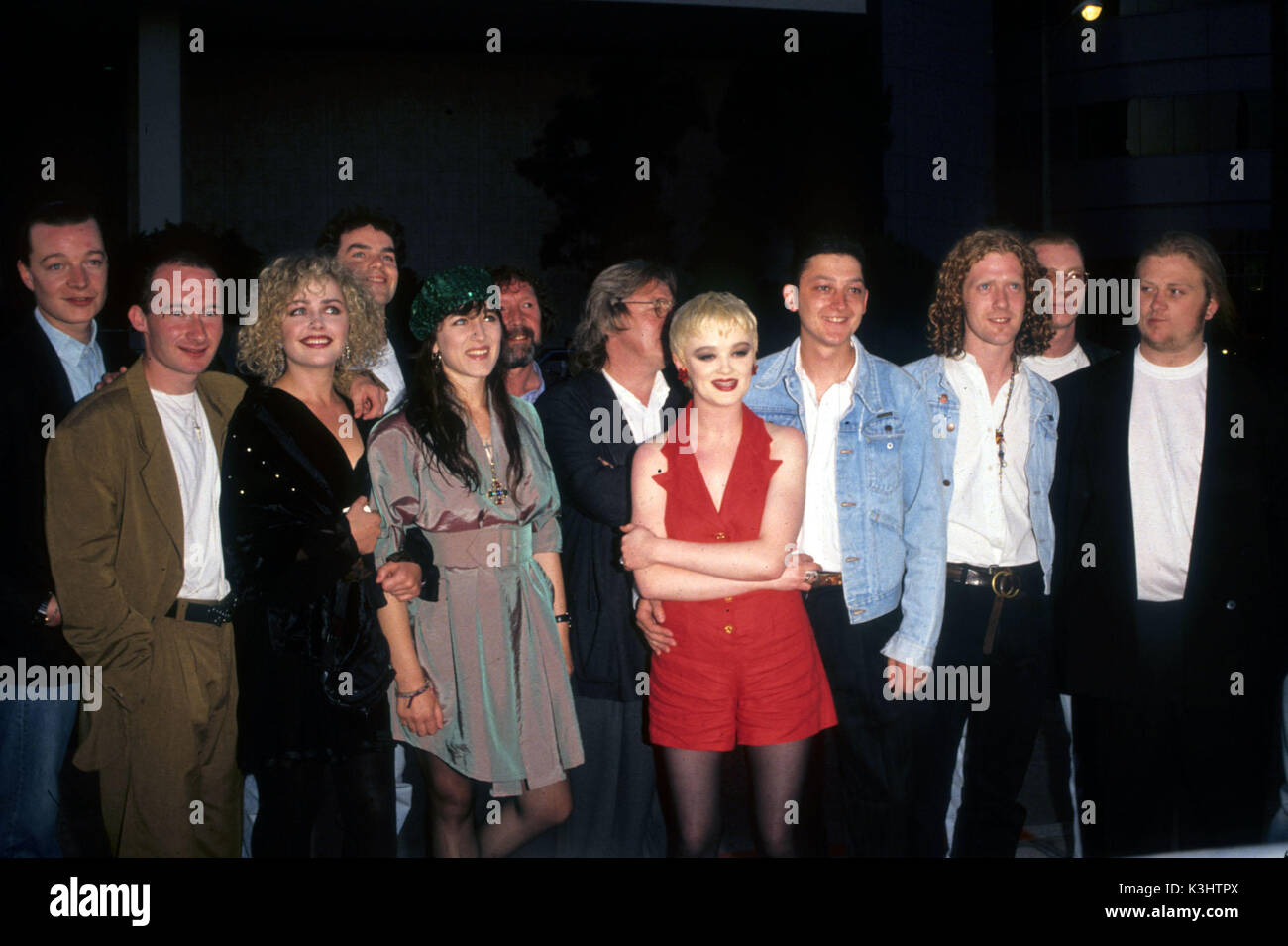 THE COMMITMENTS FELIM GORMLEY, DAVE FINNEGAN, ANGELINE BALL, MICHAEL ...