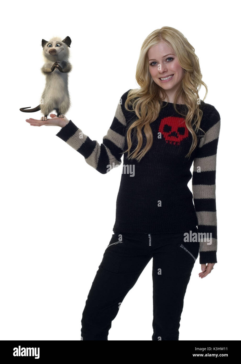 OVER THE HEDGE AVRIL LAVIGNE Date: 2006 Stock Photo - Alamy