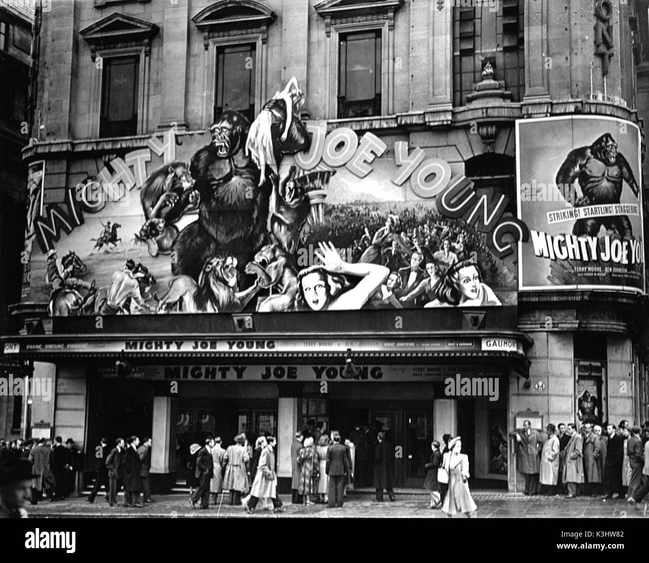 PAVILLION CINEMA, MARBLE ARCH, LONDON PAVILLION CINEMA, MARBLE ARCH ...