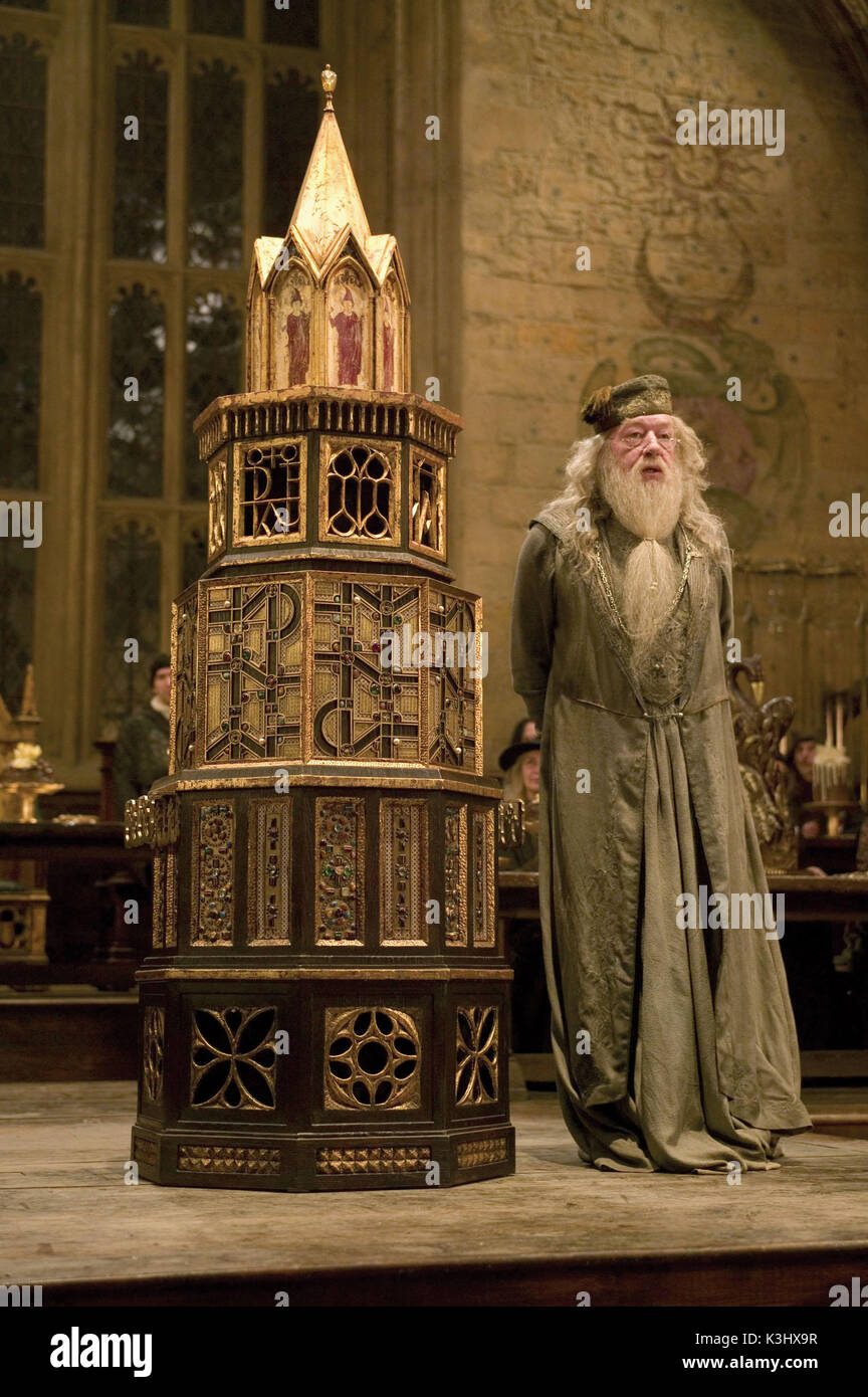 Albus dumbledore harry potter film hi-res stock photography and images ...